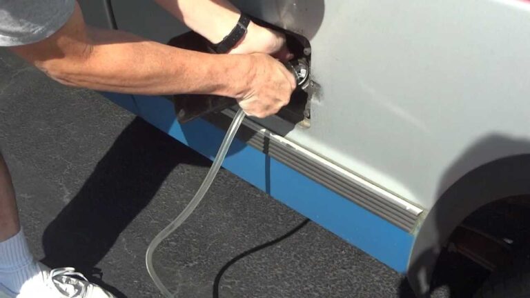 Top 3 des meilleures méthodes pour siphonner de l'essence [2024]