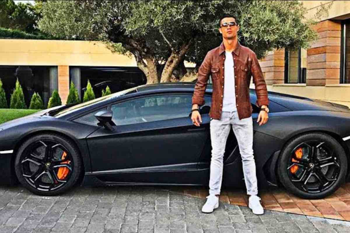 Voitures de Ronaldo : sa collection de luxe dévoilée