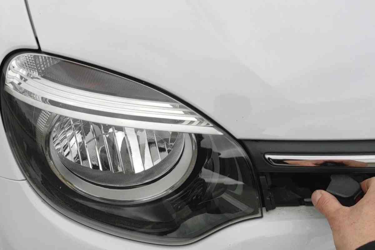 Ouvrir le capot Twingo 3 : 5 étapes simples