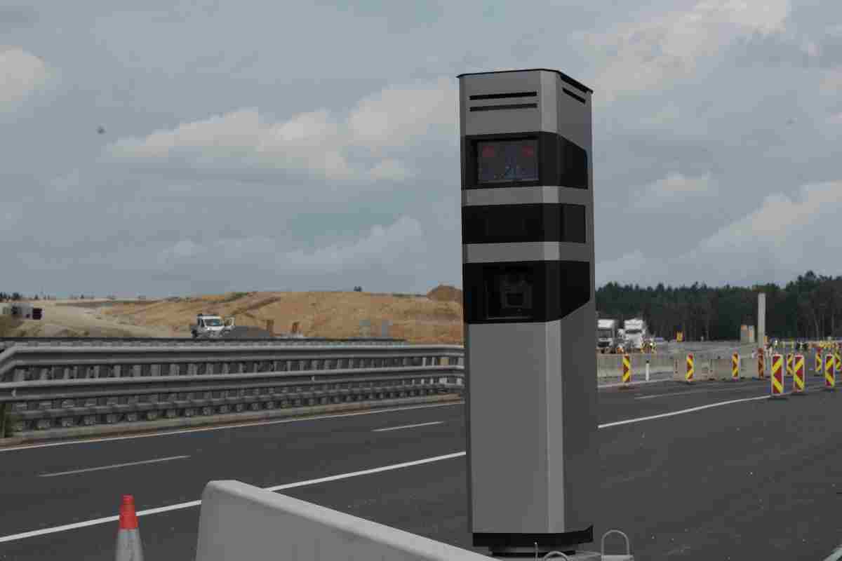 TOP 4 applications anti-radar gratuities : laquelle choisir